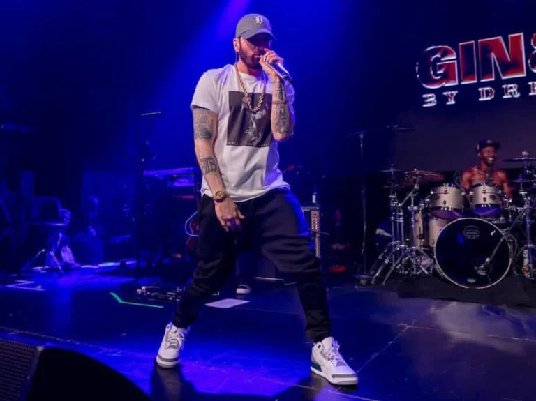 Josephine Rosen: Kaya Yanars Liebe, Heirat und Familienwunsch in der ...