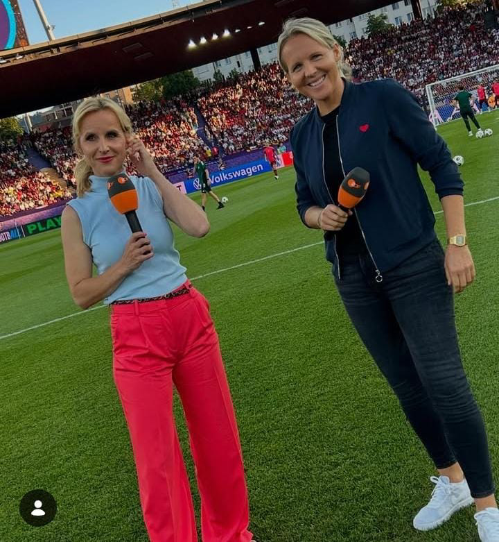 JP Freundin Julia Meck: Ihr Weg als Model & Social-Media-Star - umpromiwelt